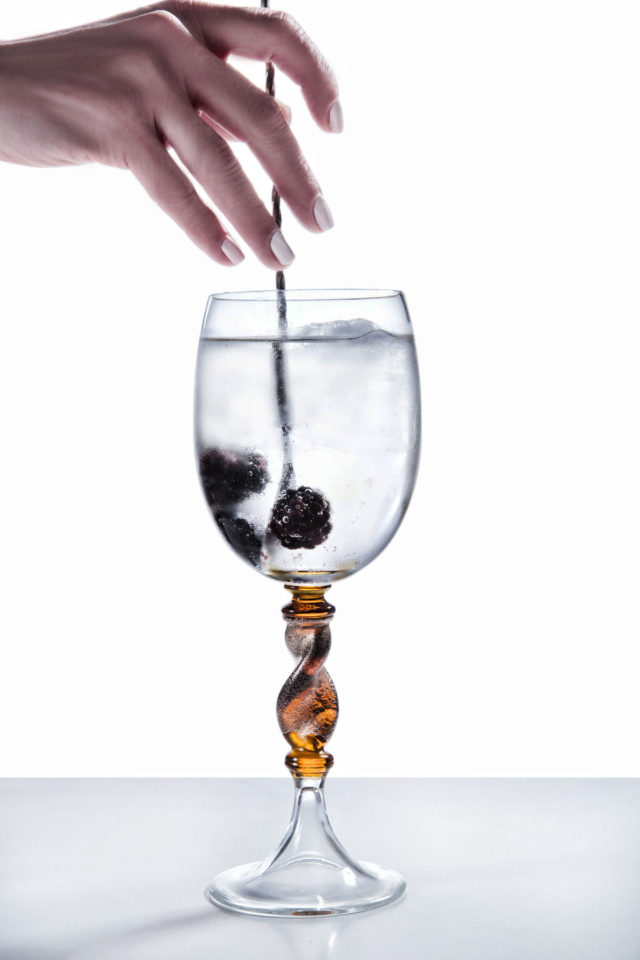 Grace Gin: Το βραβευμένο ελληνικό gin που παράγεται στην Εύβοια και ...