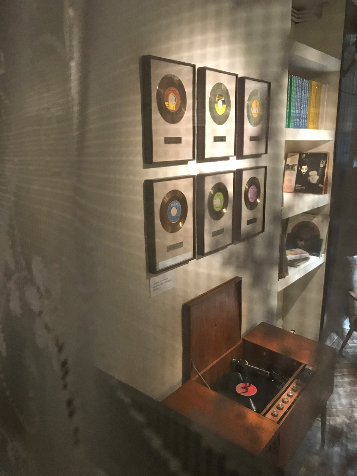 Good Pop, Bad Pop: Ο Jarvis Cocker αποφάσισε να καθαρίσει τη σοφίτα του ...