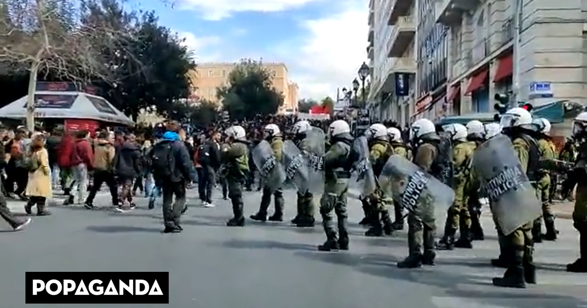 Αποκαλυπτικό βίντεο: Η στιγμή που τα ΜΑΤ επιτίθενται αναίτια στους ...