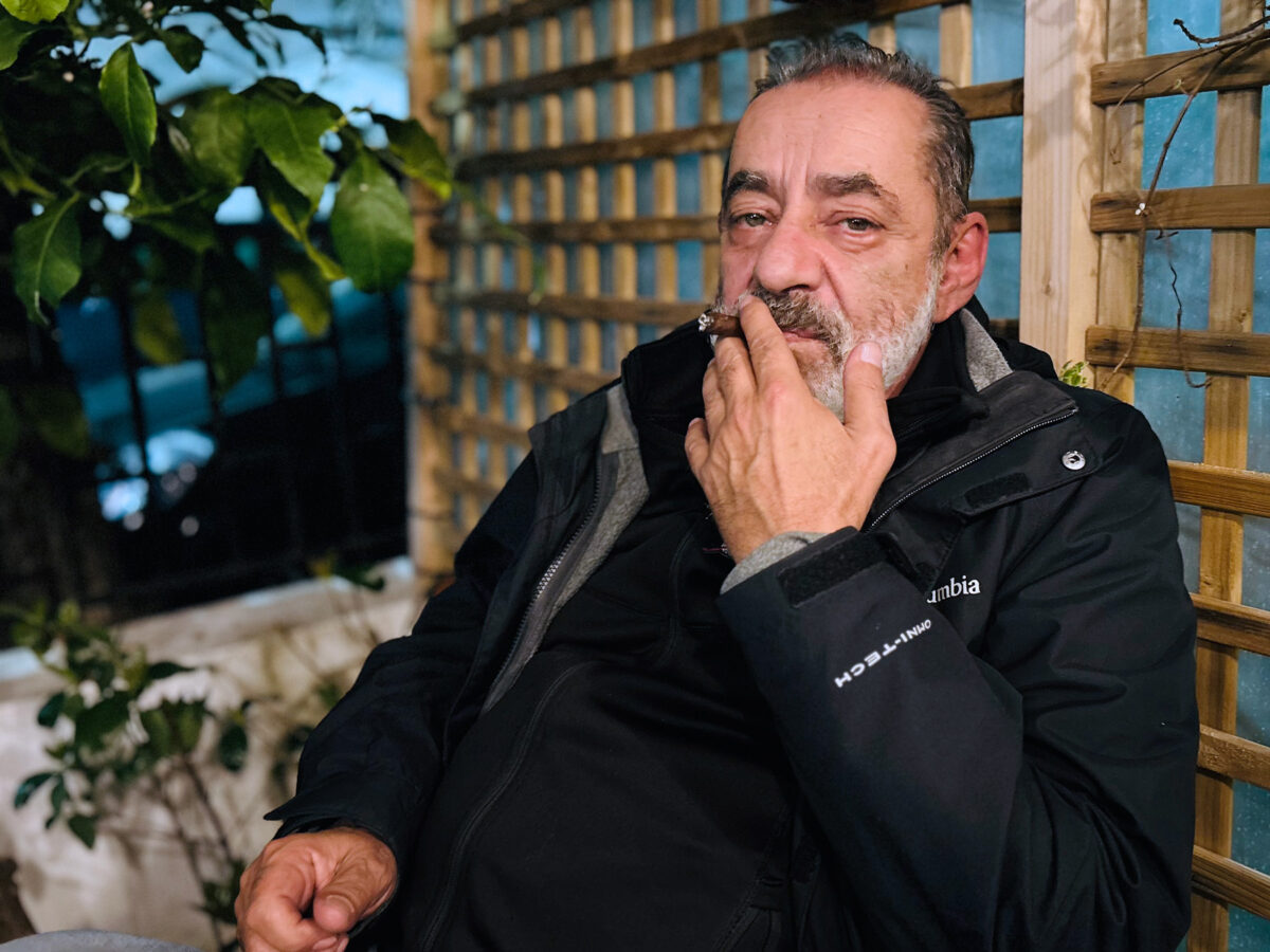 Ο Αντώνης Καφετζόπουλος σχολιάζει όλη την επικαιρότητα POPAGANDA