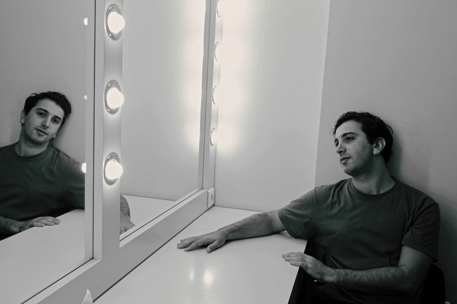 Μάριο Μπανούσι: Πάντα υπάρχει πόρτα στην αλήθεια - POPAGANDA