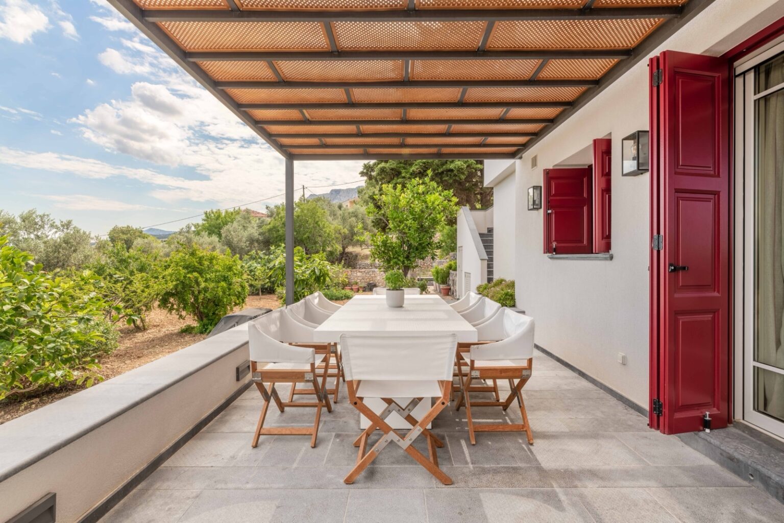 Εξοχική κατοικία στη Χίο ισορροπεί μεταξύ ιστορίας... - POPAGANDA
