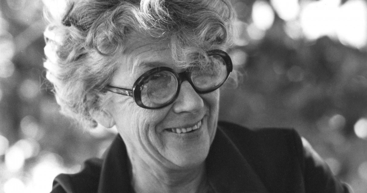 Η Αμερικανίδα ζωγράφος Betty Ryan που ερωτεύτηκε την Άνδρο - POPAGANDA